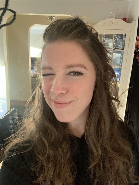 Are Silly Faces Okay Here Rselfiegirl