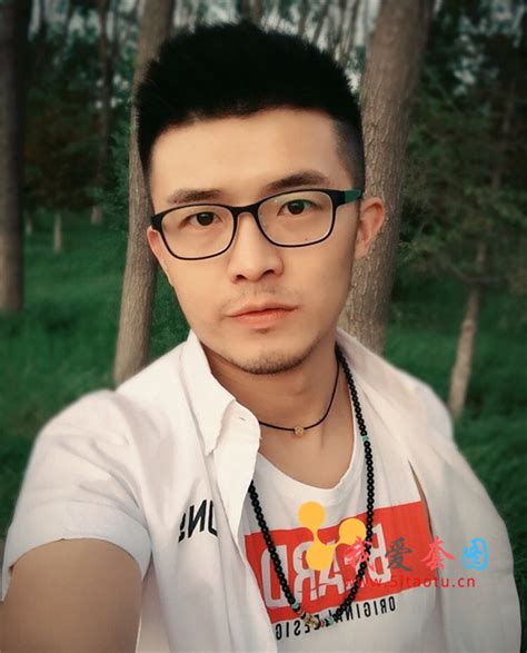N52 378p48v 阳光精神小伙魅力男生帅哥日常生活照套图【我要套图网】