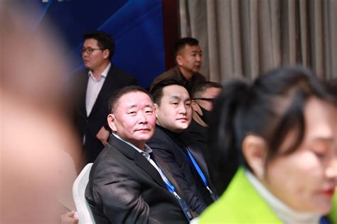 Ардчилсан намын ҮБХ ны ээлжит бус хурал үргэлжилж байна News Mn