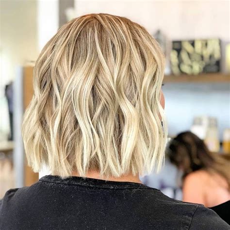 25 Sharp Wavy Bob Hair Ideas That Fit Creativebooster