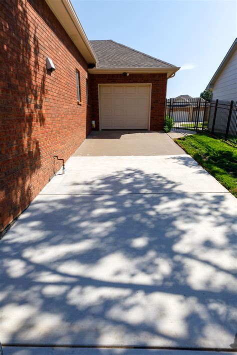 Timbertech Legacy Deck With Custom Radius Planters Southwestern Remodeling