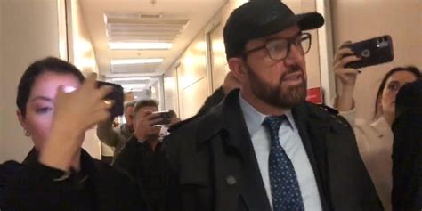 Ünlü Estetikçi Babayla İlgili Dikkat Çeken Ayrıntı