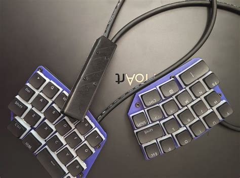 First Build Hot Swap Hand Wired Split Qmk With A Single Processor Housed In The Cord Next