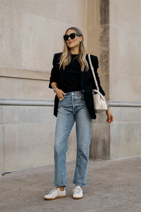 Blazer And Sneakers A Casual Outfit Formula To Copy This Fall Fashion Jackson