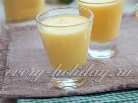 Домашний яичный ликер «Адвокат»