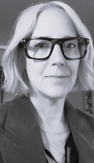 Jacki Roach Independent Artist Group