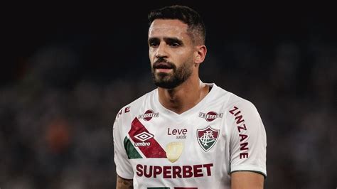 Renato Augusto Deixa O Fluminense Após Rescisão De Contrato Em Comum Acordo