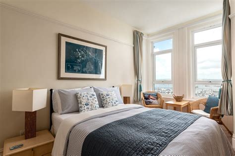 Penny Steps Guest House In Brixham