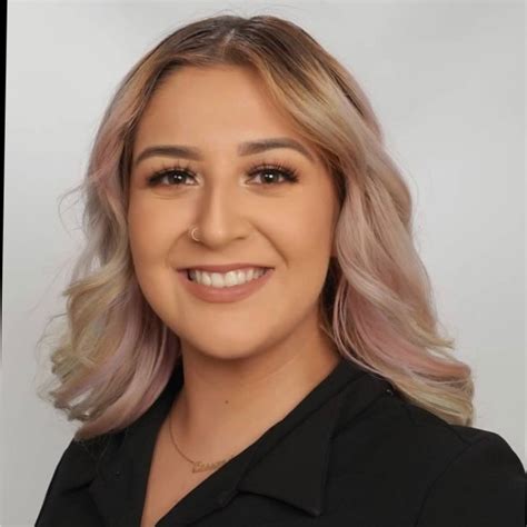 Cassandra Cortes Entrepreneur Freelance Linkedin