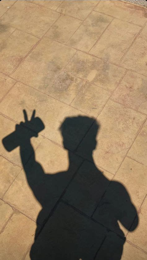 Boys Hide Face Pic Aesthetic