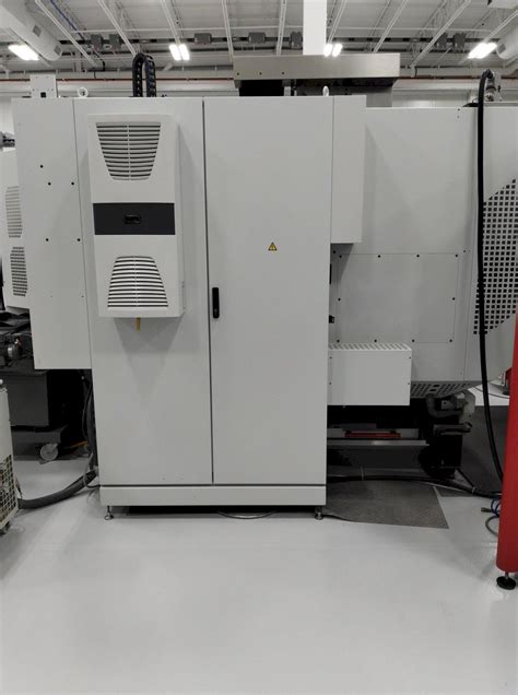 2004 Hermle 5 Axis Cnc Vertical Machining Center Tramar Industries