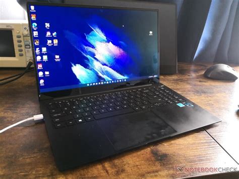 Samsung Galaxy Book Pro 15 Np950xdb Laptop Review Insanely Lightweight