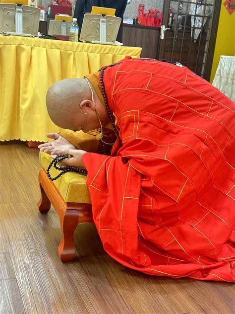 释灯仁 释灯仁 Added A New Photo