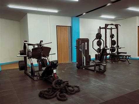 Gym And Fitness Center Tebet Jakarta Selatan Fit Hub