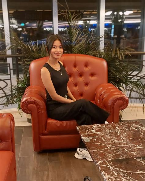 Travelingjaela Jaelashiguango • Instagram Photos And Videos