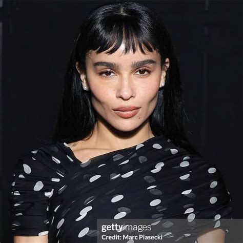 Pin By Sex And Calories On Dreams Hairstyles With Bangs Zoe Isabella