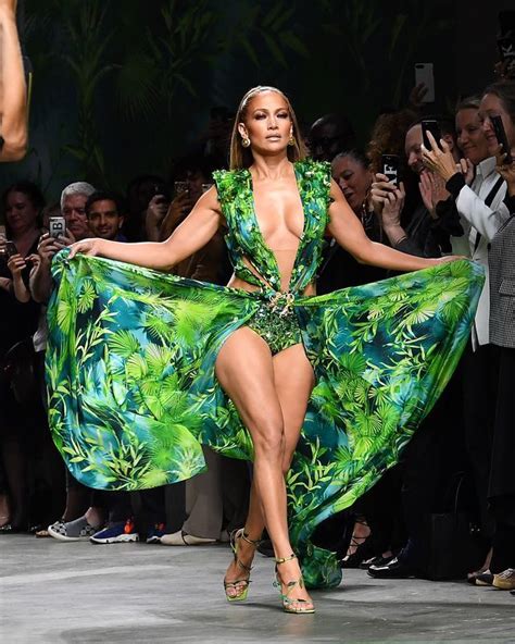 17 Jennifer Lopez Ideas Jennifer Lopez Versace Dress Jlo