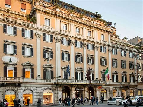 An Iconic Hotel Of Elegance In The Historic Center Of Rome