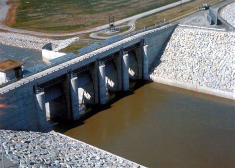 Canal Head Regulator And Types Of Regulators In Canals