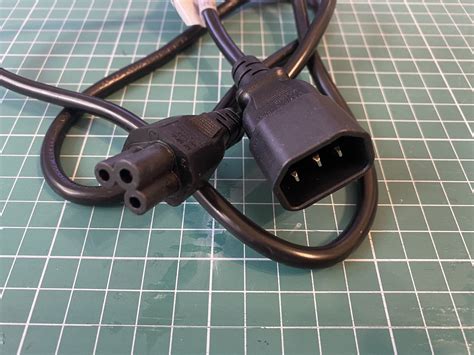 Кабель Powercom Cable Iec 320 C14 To C5 — купить по низкой цене в интернет магазине ОНЛАЙН ТРЕЙД РУ