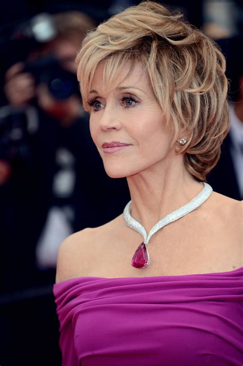Iconic Jane Fonda Short Haircuts The 1970s Style