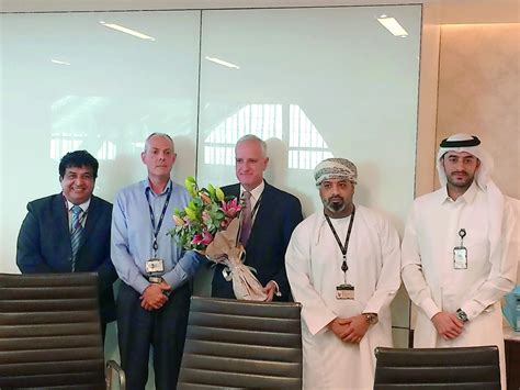 Airlines Greet Hia For Award The Peninsula Qatar