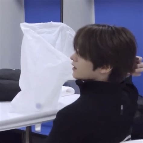 Pin By Df On Lino Lee Know Minho Singer