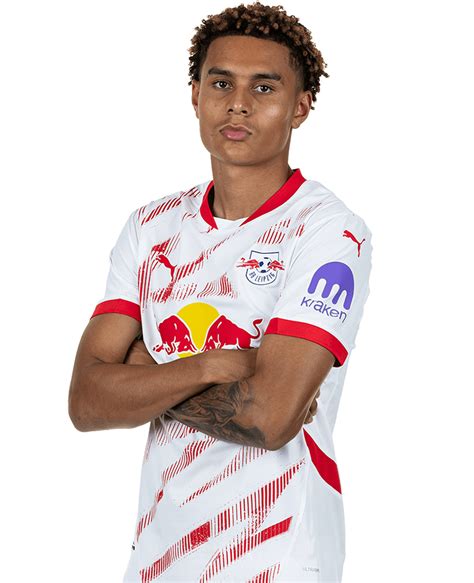 بیوگرافی آنتونیا نوسا