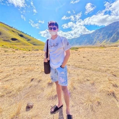 Alin Alin 08129 • Threads Say More