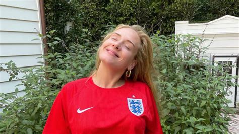 Adeles Have Afslører Planten Der Fortryller Kolibrier Og Haveeksperter