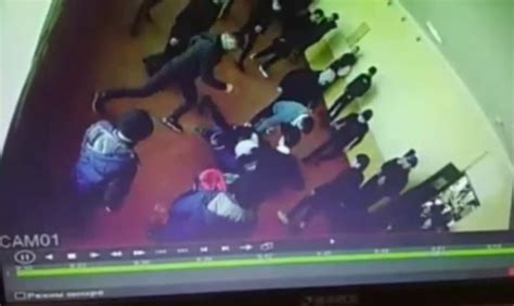 Asaka Tumanida Maktab O‘quvchilari O‘rtasida Ommaviy Mushtlashuv Sodir