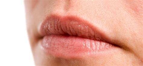 Bleeding Lips How To Reduce The Fine Lines Make Up Tips