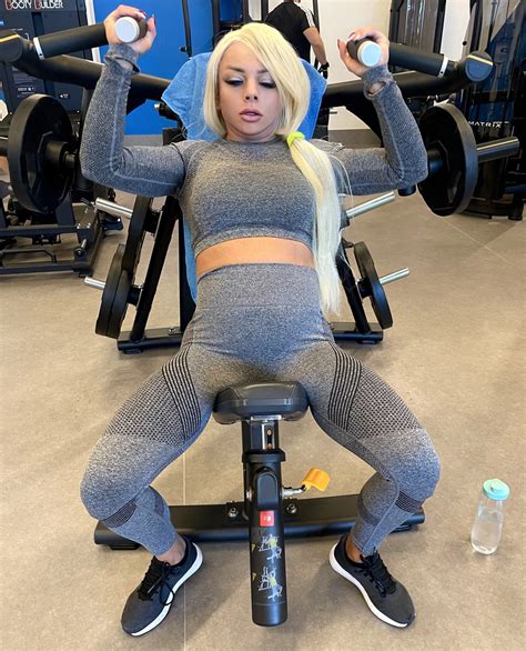 Muscle Girl Onlyfans Female Bodybuilder Wiktoria Fitness