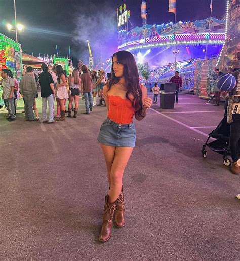 🇨🇴 Yeraldyn • Instagram Photos And Videos