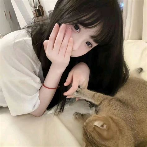 Pin De ౨୧˚• Oshi ♡⸝⸝ Em ♡₊˚ 🍰 𝒈𝒊𝒓𝒍𝒔・₊ 🥂♪