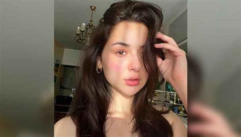 Hania Aamir Drops Gorgeous Golden Hour Selfie