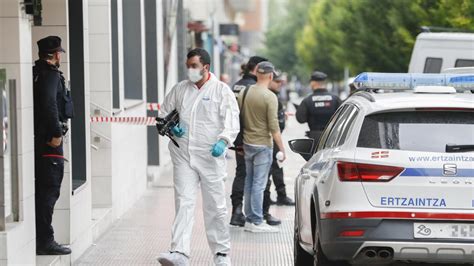 Detienen A La Expareja De La Mujer Asesinada En Vitoria En Presencia De