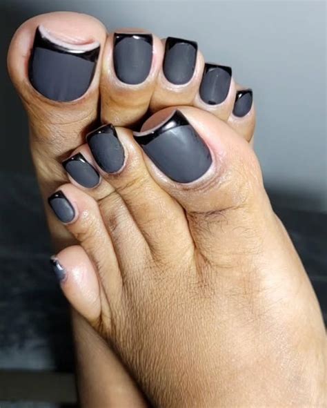 Pretty Ass Toes