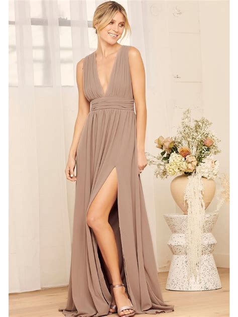 40 Lulus Wedding Guest Dresses The Knot Editors Love