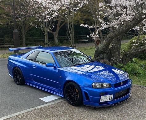Metallic Blue Nissan R34 Skyline Gt R Nissan Skyline R34 Stock R34