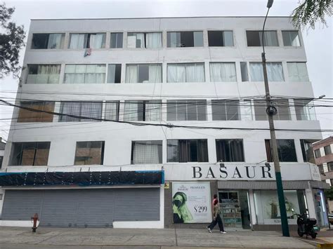 Hermana De La Fiscal Patricia Benavides Construyó Edificio Sin Licencia