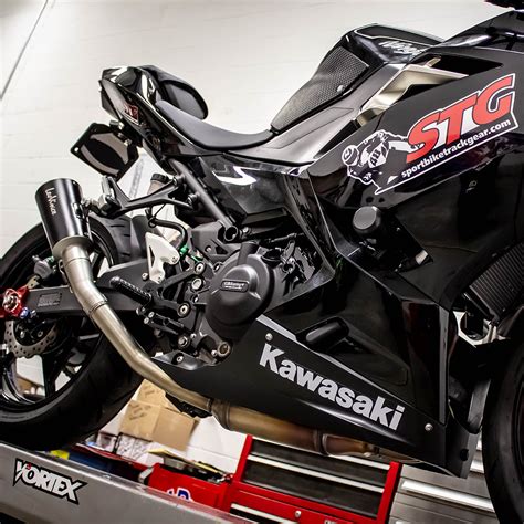 Leo Vince Kawasaki Ninja 500 2024 Lv 10 Slip On Exhaust