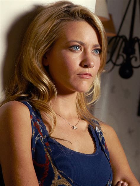 Meredith Hagner Pictures