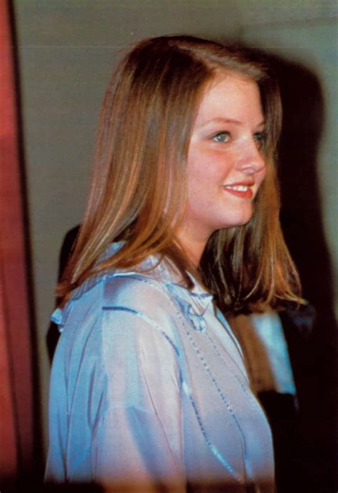 24 Vintage Photos Of A Very Young Jodie Foster In The 1970s ~ Vintage