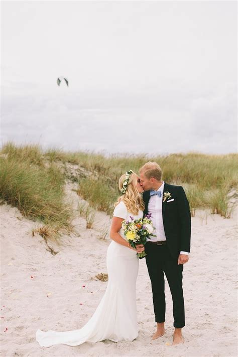 Bröllop I Skanör Skåne Strandbröllop Bröllopsfotograf Beatrice Bolmgren Strandbröllop