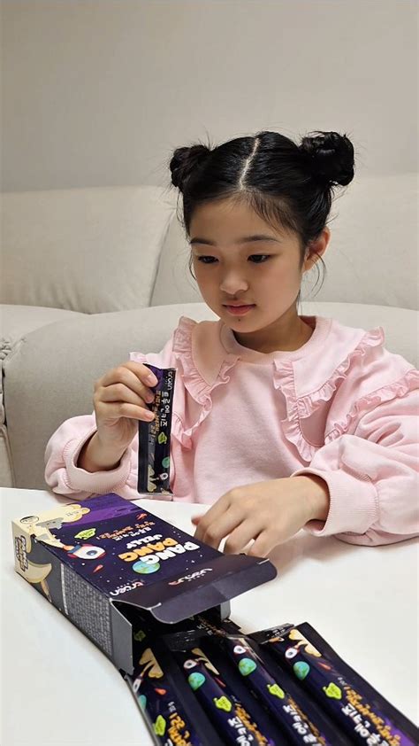 아역배우 윤채나 엄마 임지윤 Chaenayoon • Instagram Photos And Videos