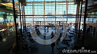 4k Ultrahd Timelapse View From Inside The Renaissance Center In Detroit