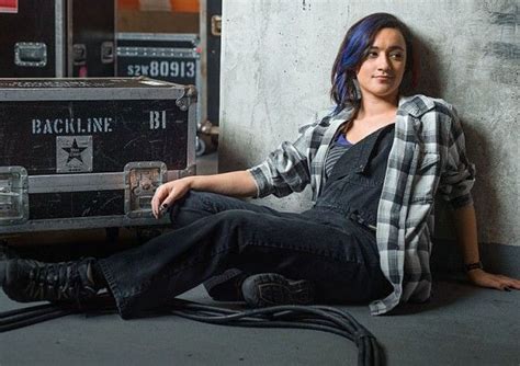 Roadies Ep Winnie Holzman On Working With Cameron Crowe