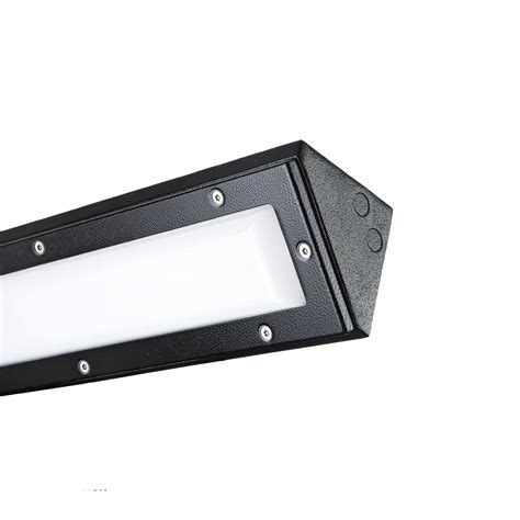Tuscan Angled Class Ii Vandal Resistant Luminaire Designplan Lighting