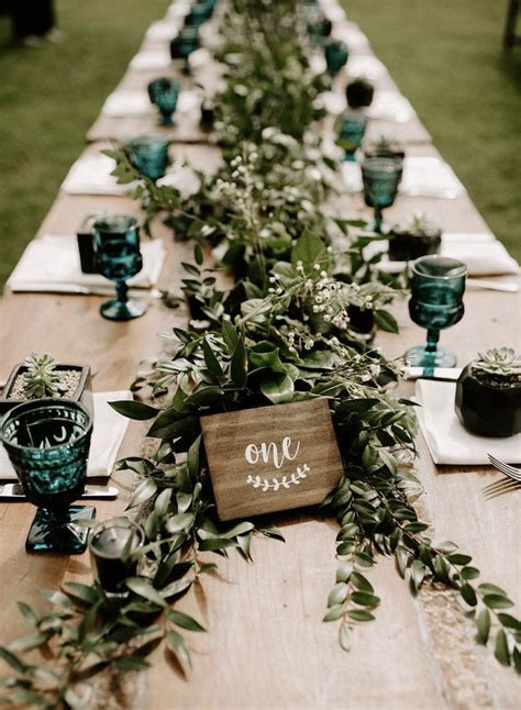 34 Creative Table Runner Ideas For Your Wedding Reception Artofit